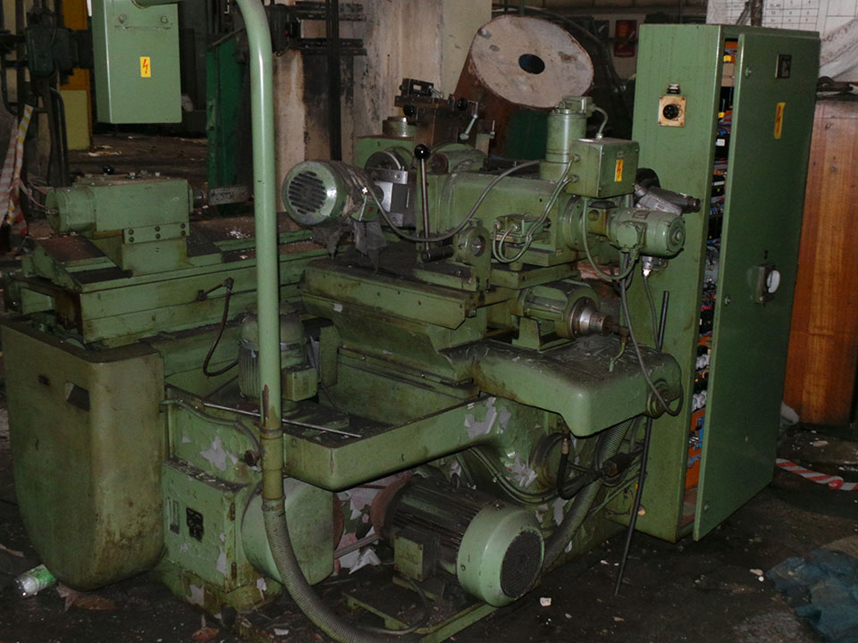 Hob grinding machine KLINGELNBERG HSF-33B | Grinding Machines ...