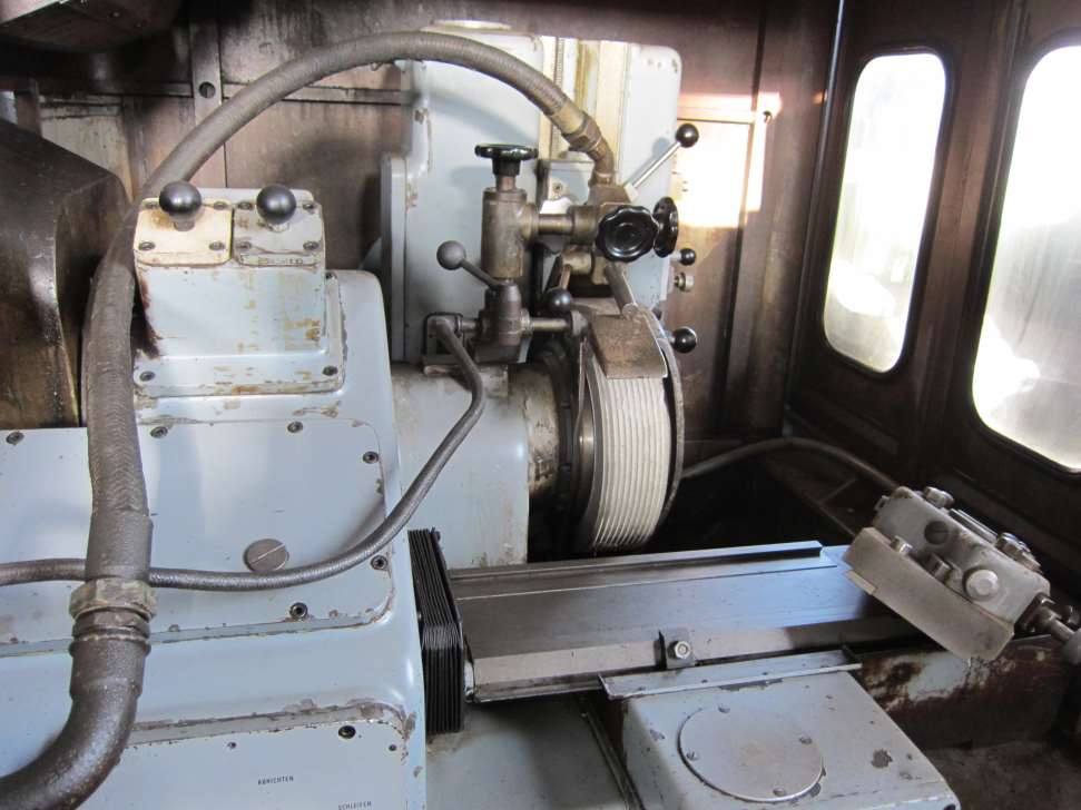 Gear grinding machine REISHAUER NZA | Grinding Machines | Grinding ...